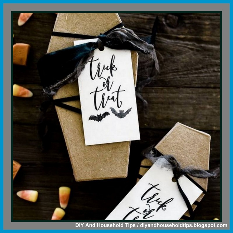 DIY And Household Tips: Halloween Tags (FREE PRINTABLES)
