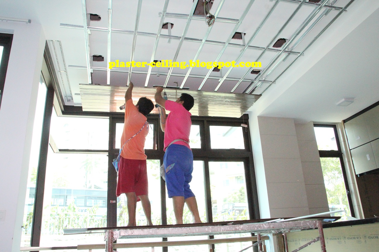PLASTER CEILING: SILING KAYU