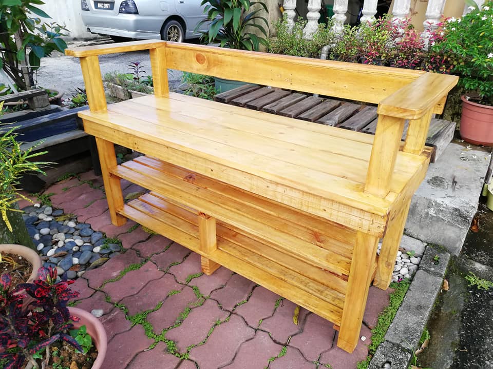 Dekorasi perabot kayu pallet tak kurang cantiknya
