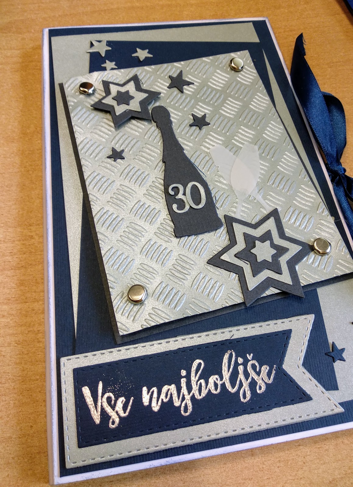 Hali: Čestitki za 30 let