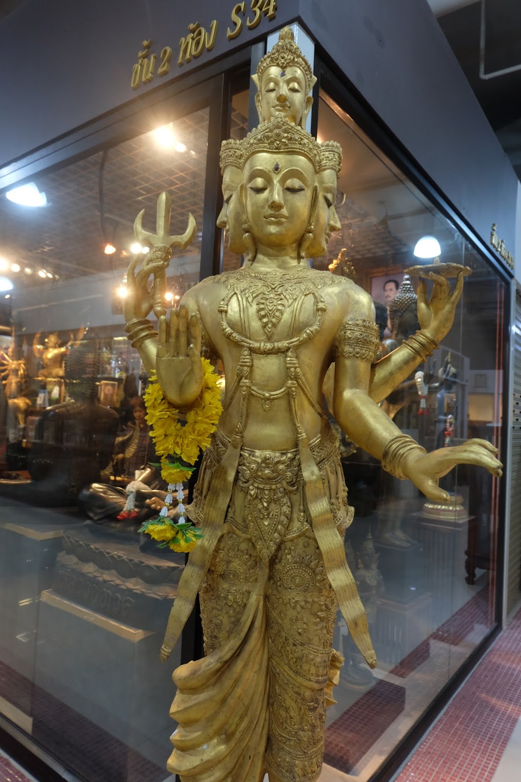 Kee Hua Chee Live!: VISITING THE GODS AND GODDESSES AT JJ MALL AND THE ...