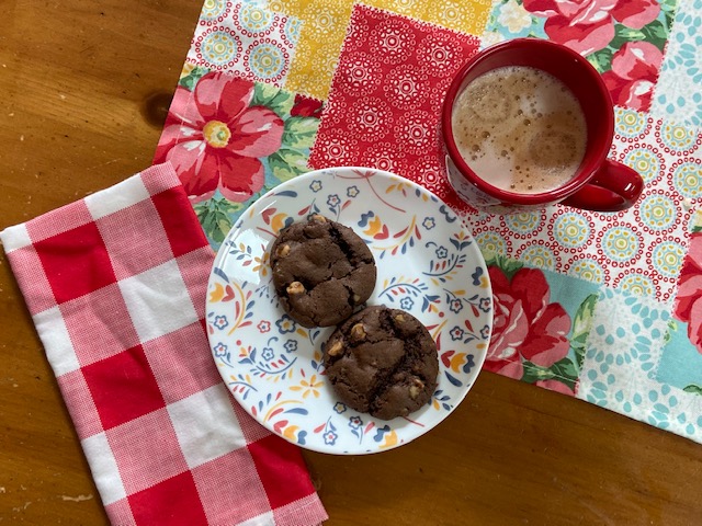 Mary Rose's Cafe: Moose Tracks Cookies