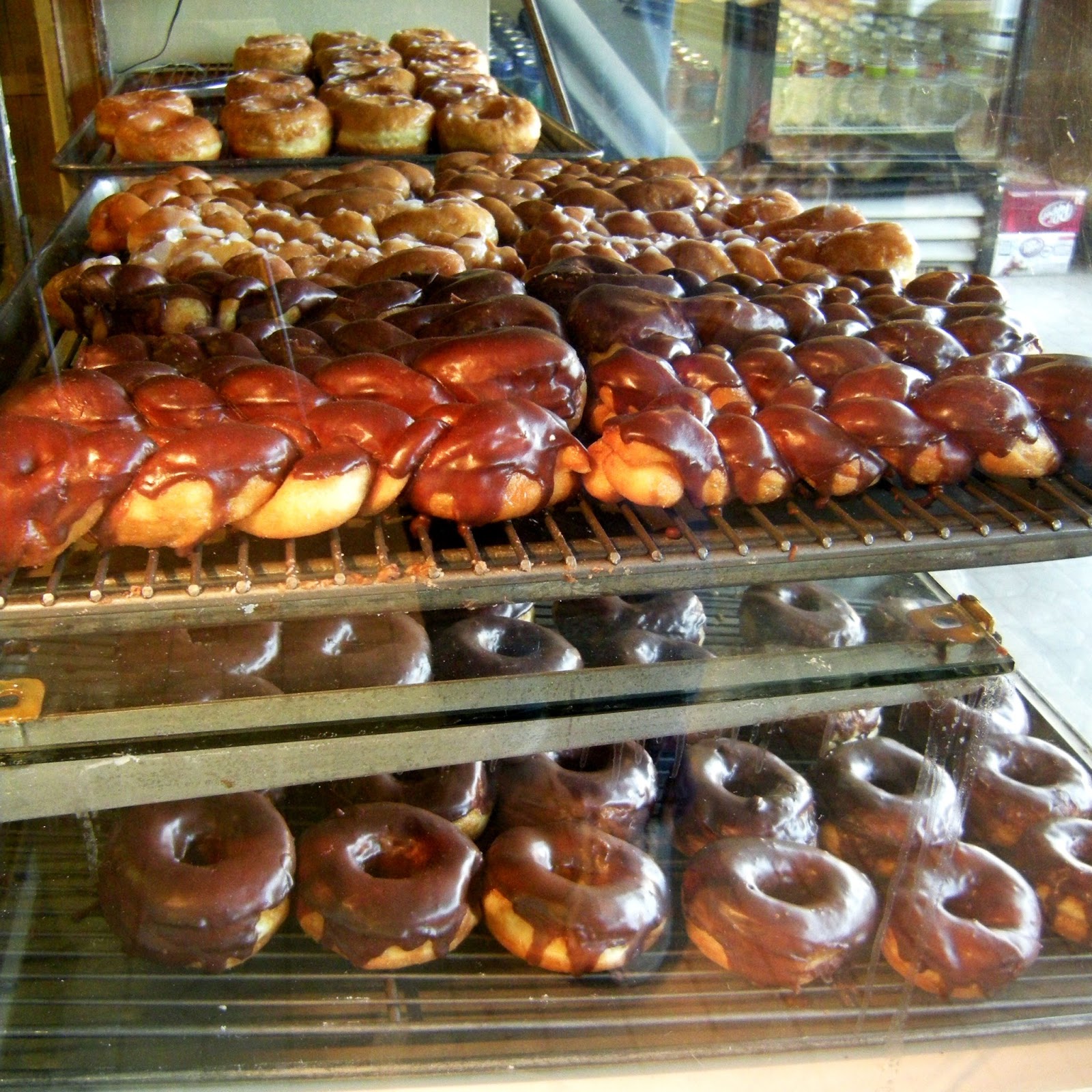 Tie Dye Travels with Kat Robinson - Author, Arkansas Food Historian, TV ...