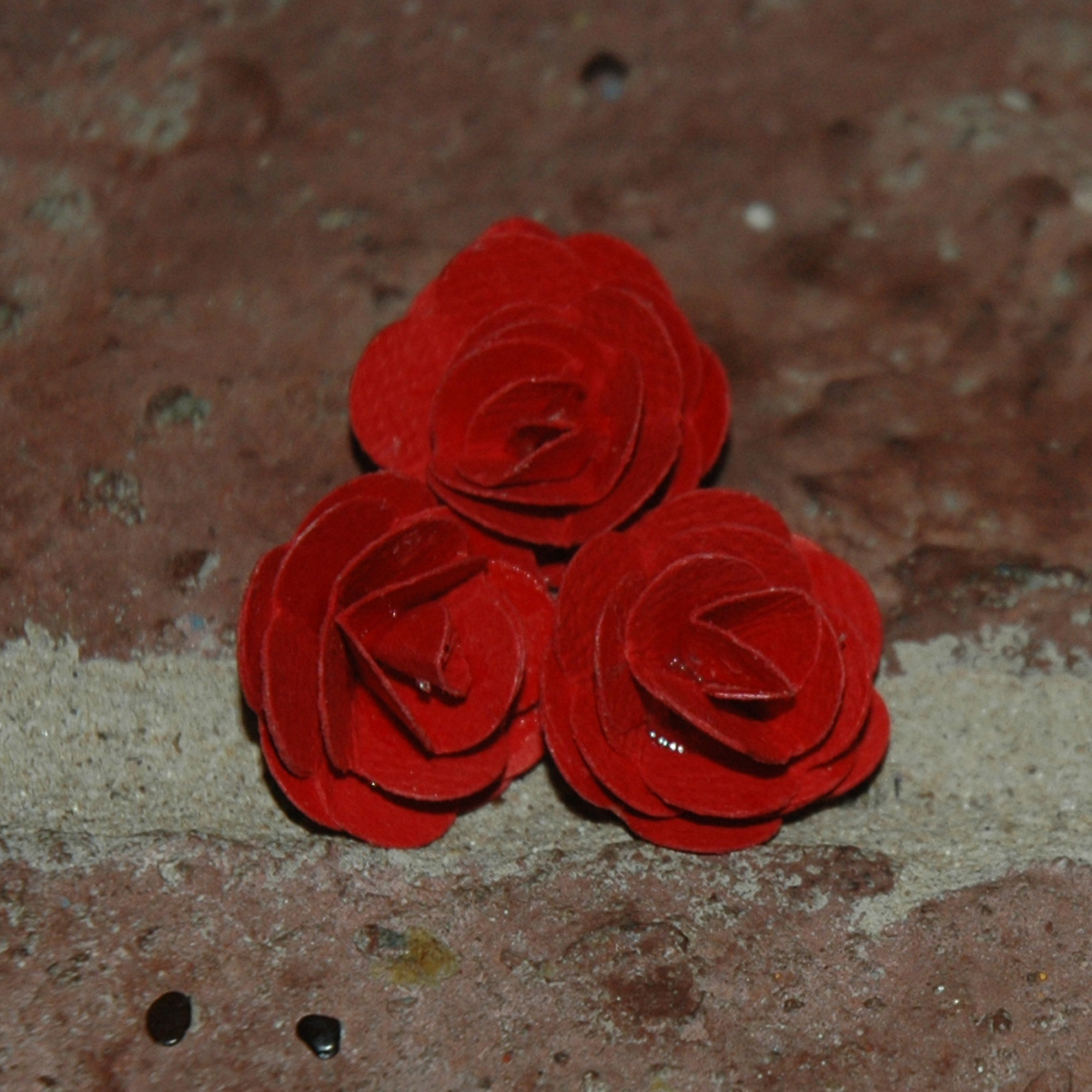 Vampire Craftin How To Make Paper Roses Vampire Craftin How To Make Paper Roses