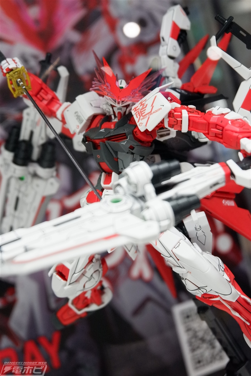 P-Bandai: MG 1/100 Gundam Astray Red Dragon on Display at NEXT PHASE GUNPLA EXHIBIT