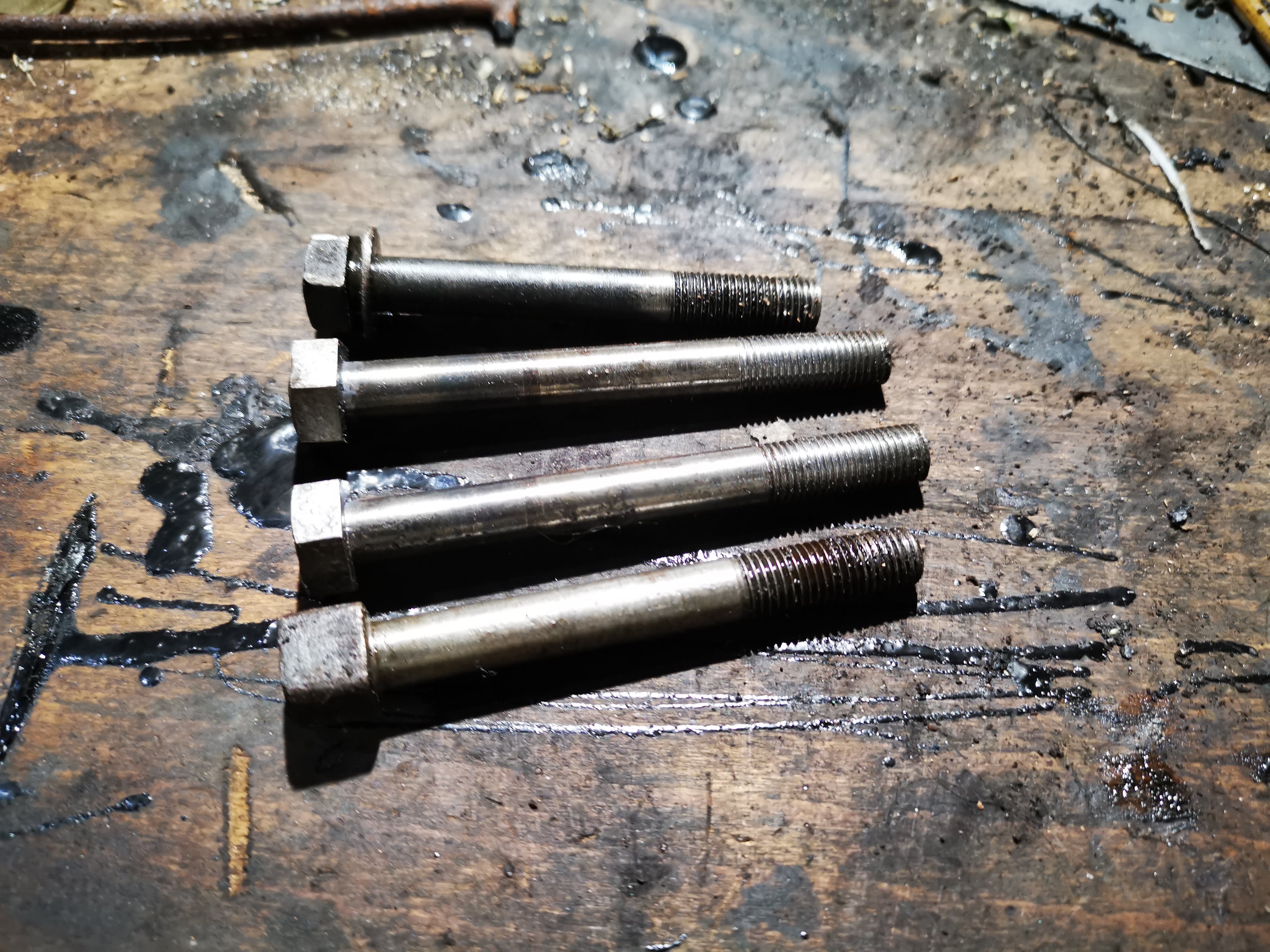 Amelia Squariel: Charlie's shed - Making bolts