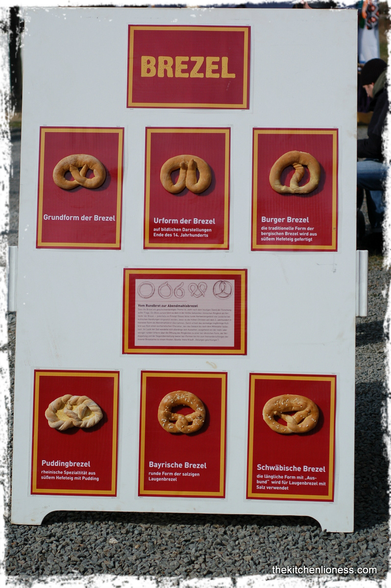 The Kitchen Lioness: Burger Brezel (Burger Pretzel)