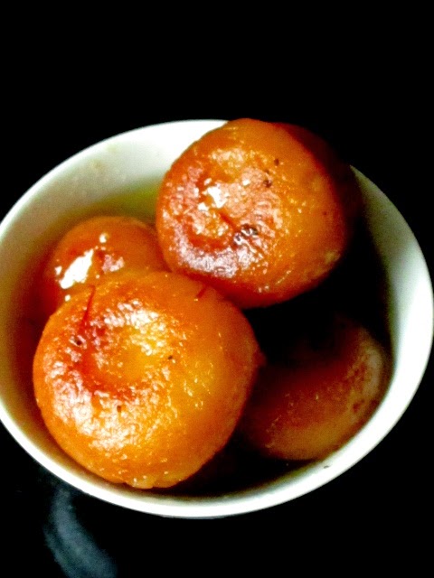 Pantua (Bengali Gulab Jamun) - Resep Makanan Gurih