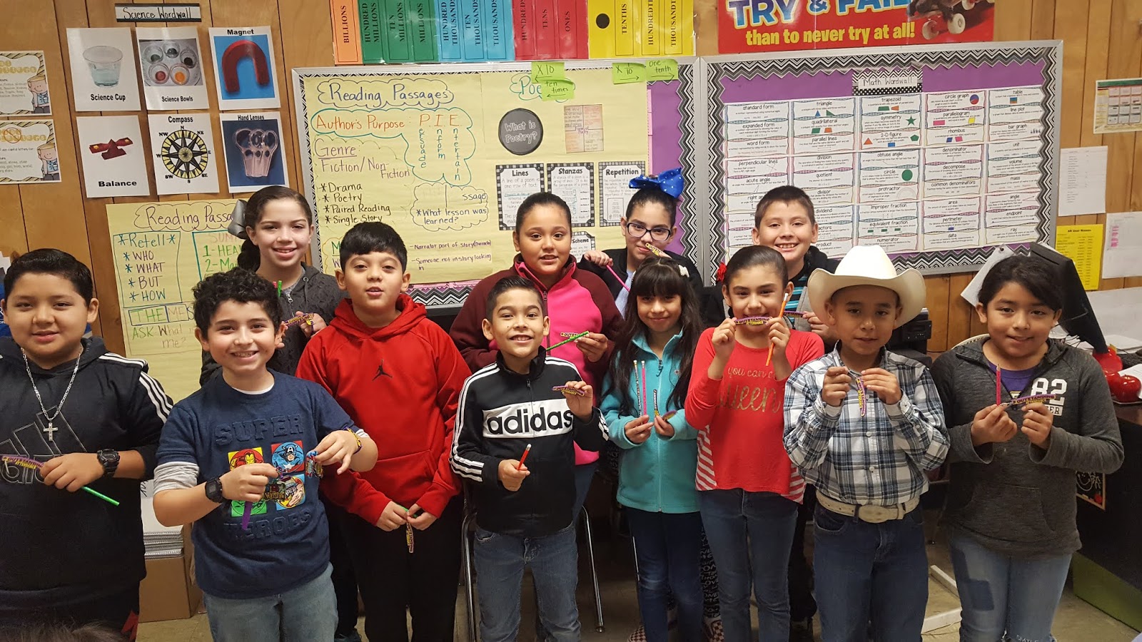 Eagle Pass ISD - iVision: Ray H. Darr Receives Academic Awards