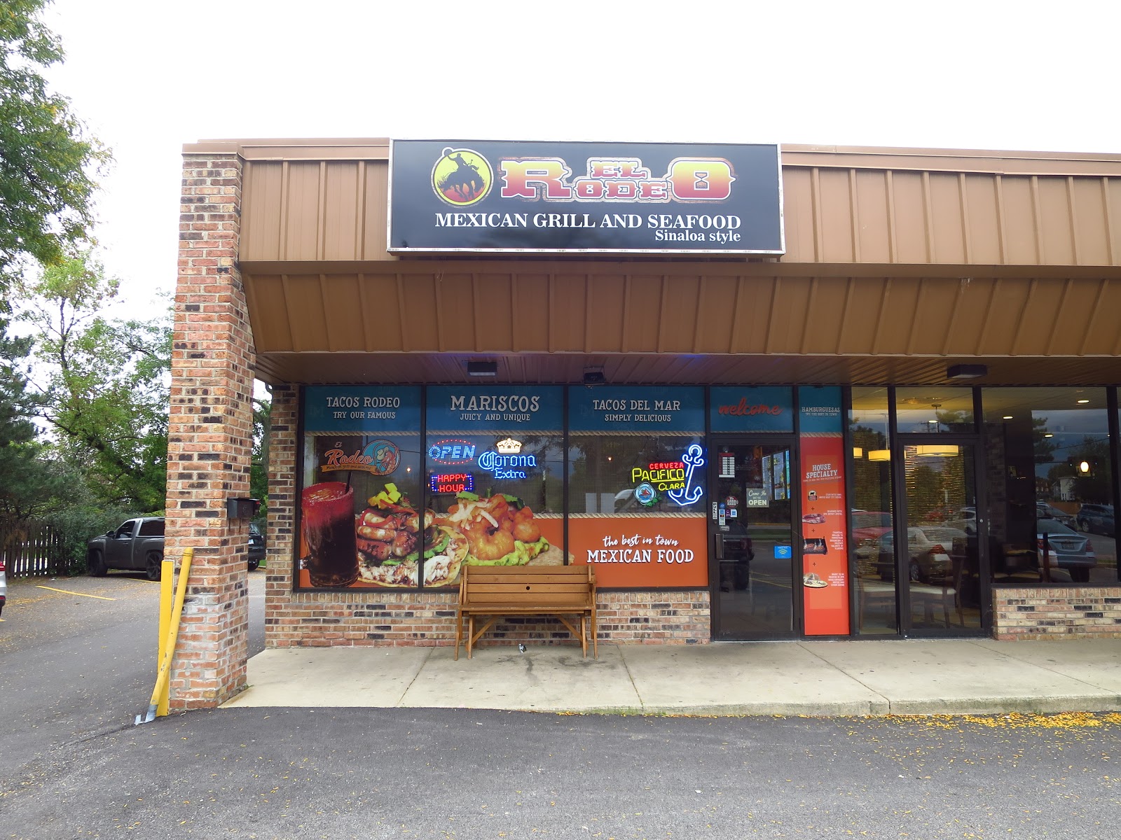 Smokin' Chokin' and Chowing with the King: El Rodeo Mexican Grill and ...