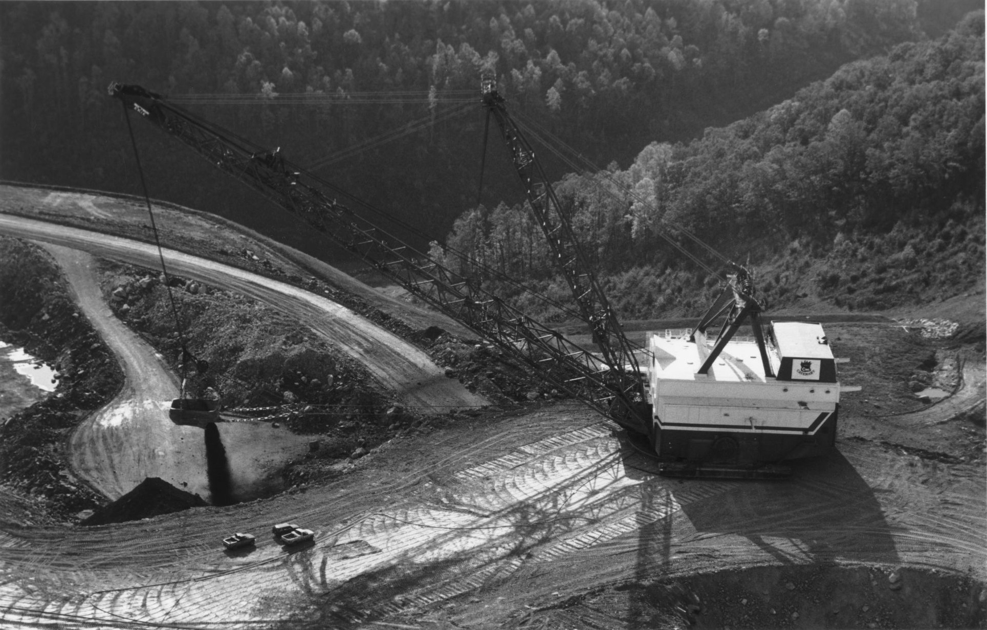 Industrial History: The Big John dragline (BE 1570W) is being moved ...