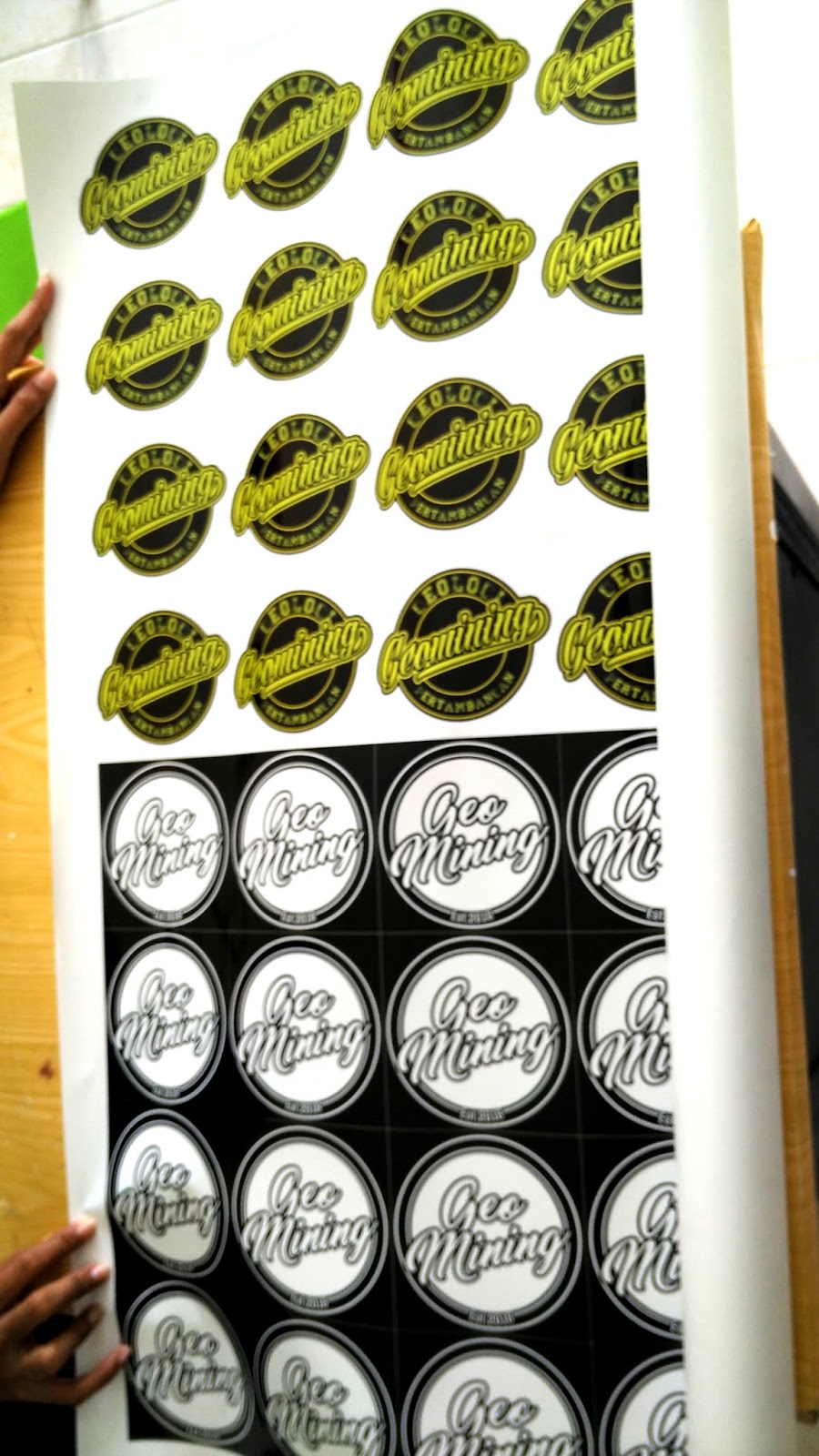 Stiker Label Cutting ~ Print Corner