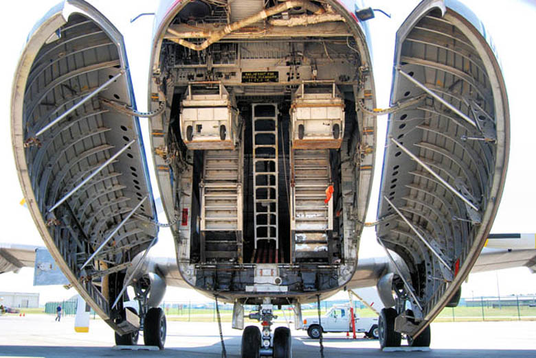 nhungdoicanh: Douglas C-124 Globemaster II / Old Shaky