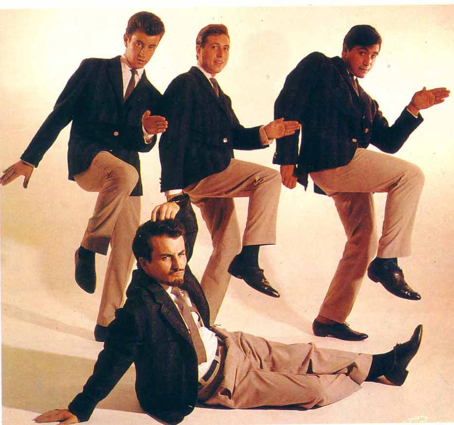 La Linea en Blanco y Negro: The Rocking Boys, Su Historia