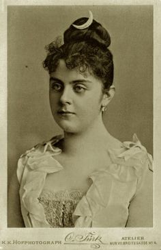 Flashlight Commentary: Crime at Mayerling: The Life and Death of Mary ...