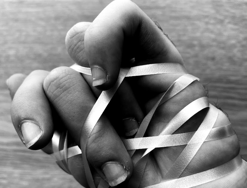 STRING AND SELLOTAPE WRAP