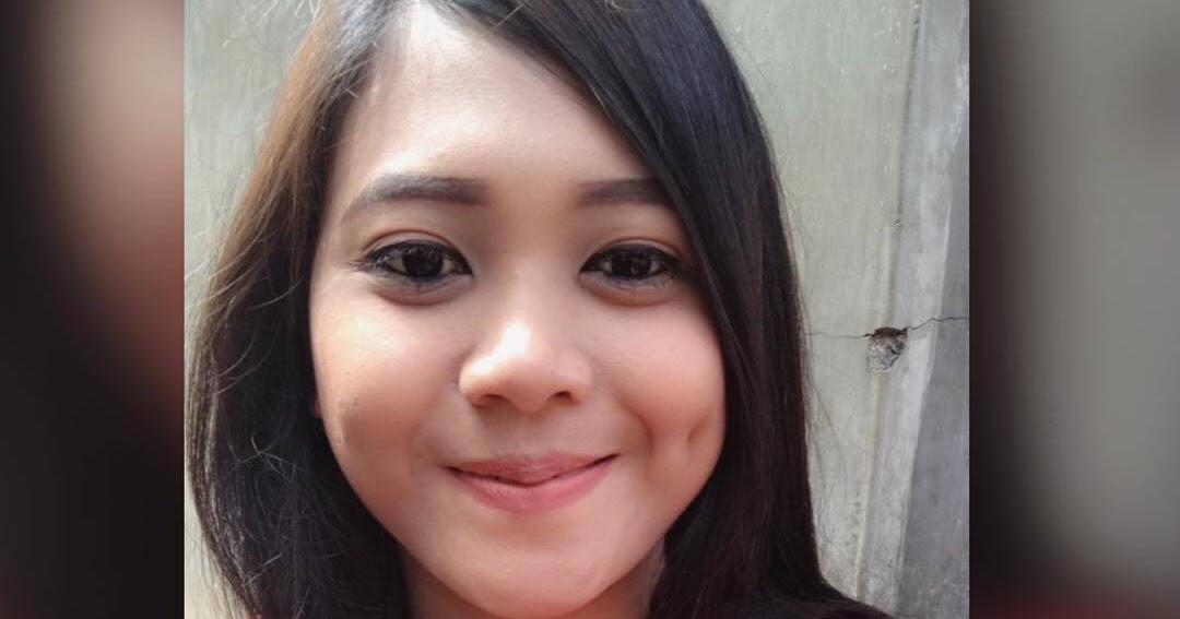 Bercinta Dengan Guru Yang Aduhai di Bawah Hujan - Hebohklik