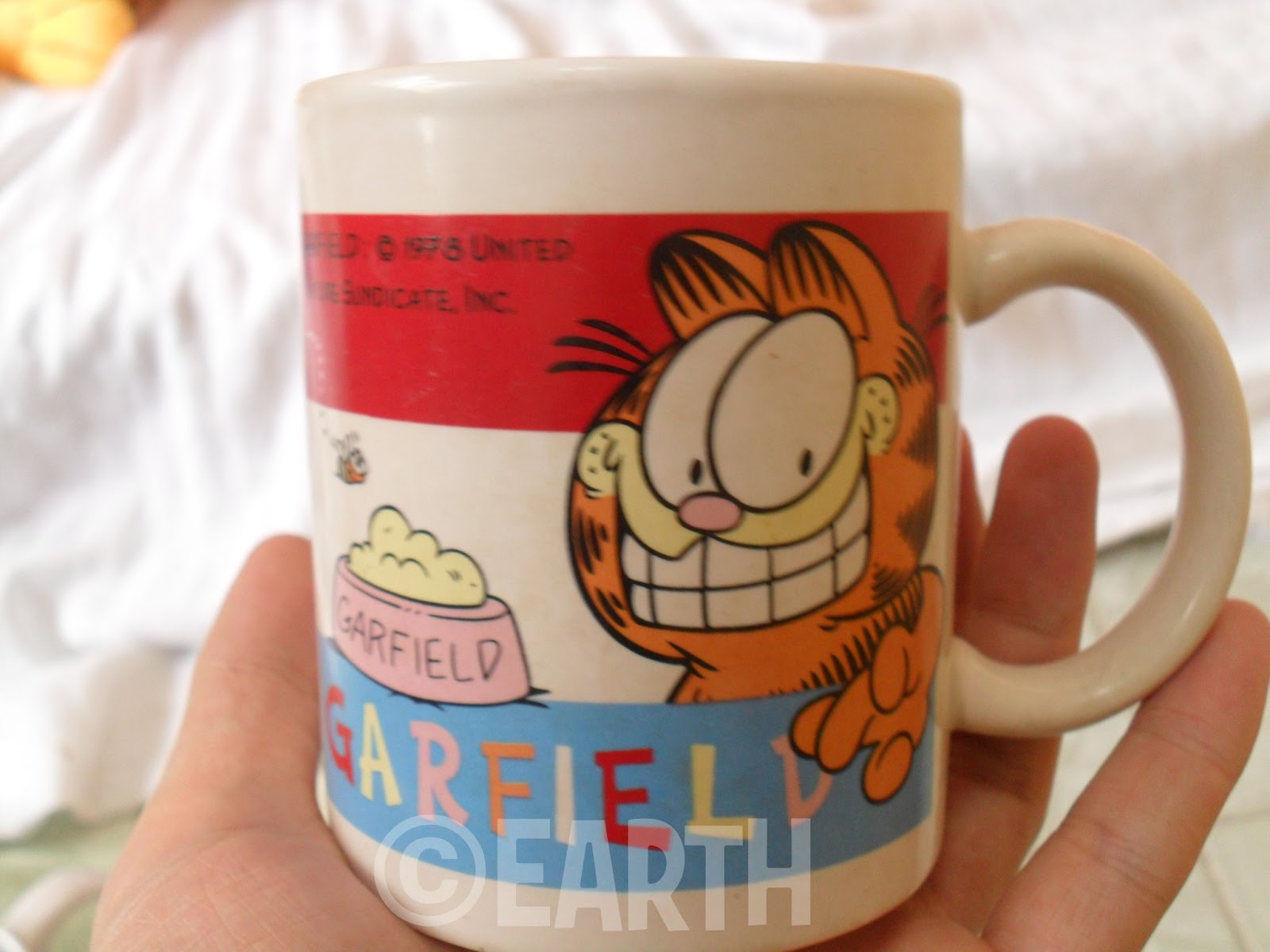 My Garfield Collection: GARFIELD MUGS