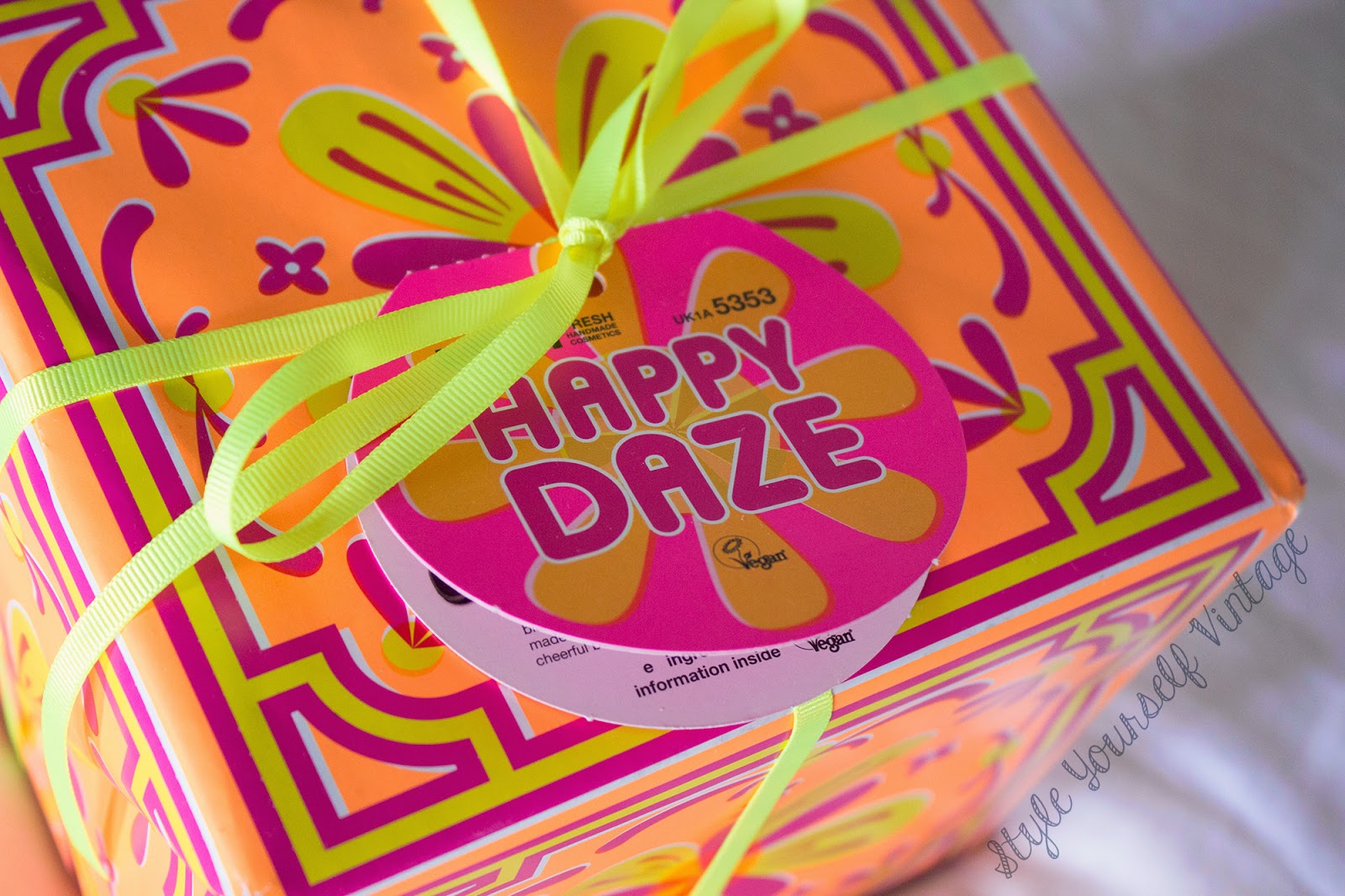 Style Yourself Vintage: Happy Daze - Lush's new Gift Box