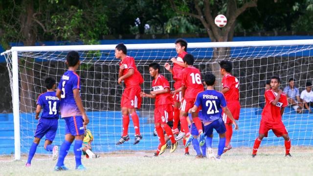 Dunia bola: PERSIK KENDAL VS PSISRA