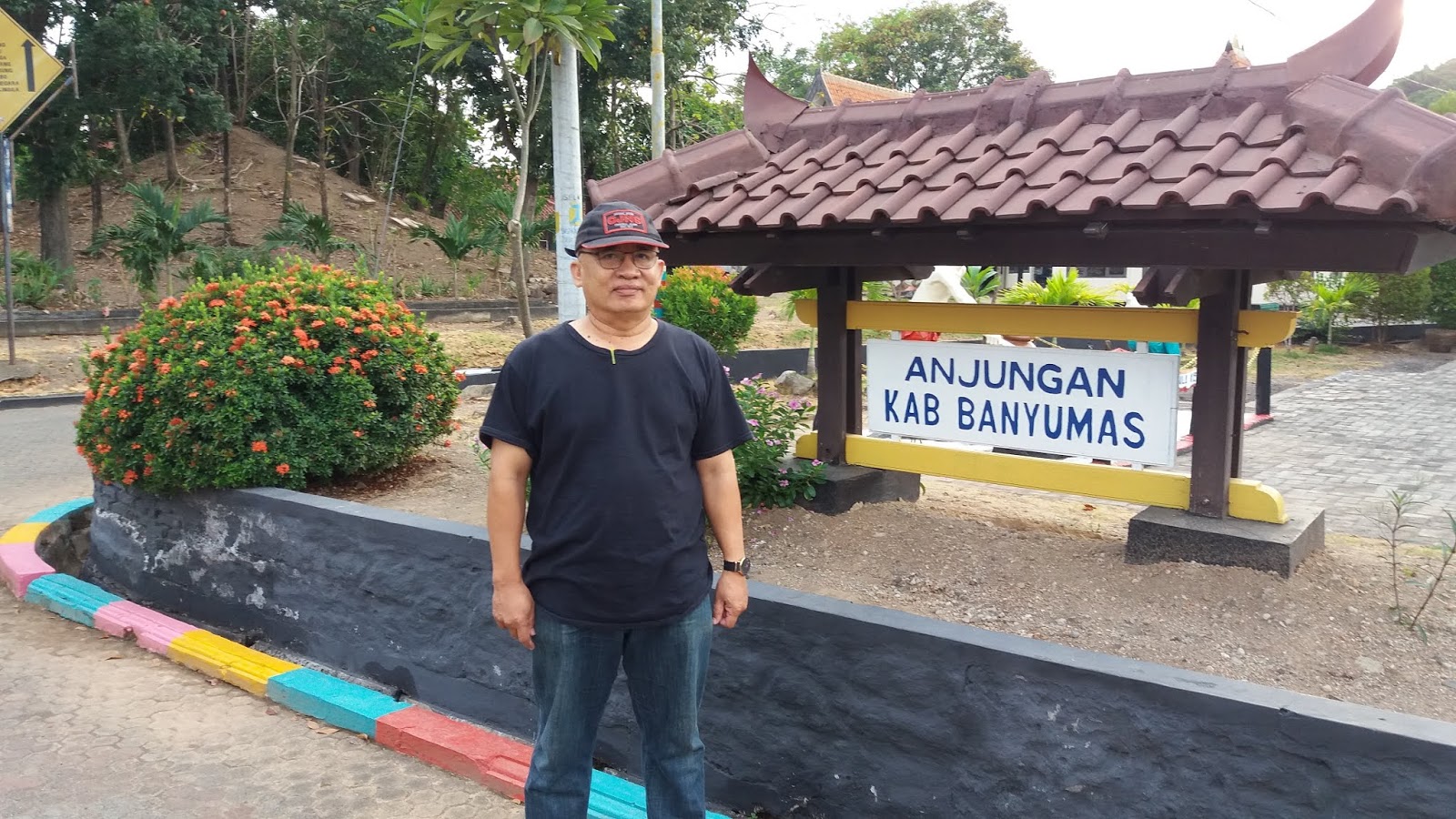 EDY SUSWANTO BUDAYA BANYUMAS: PUTRI CANTIKKU MONDOK DI PONOK PESANTREN ...