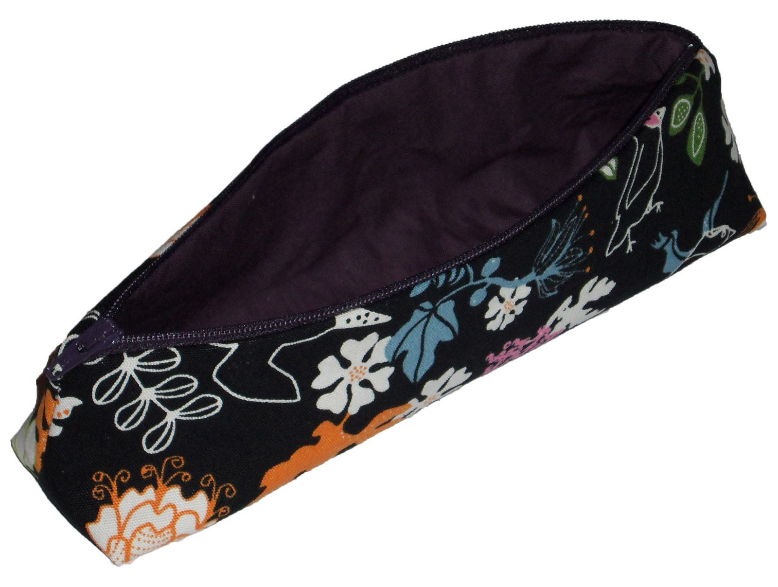 Verone: En liten sminkepung og tre penaler.