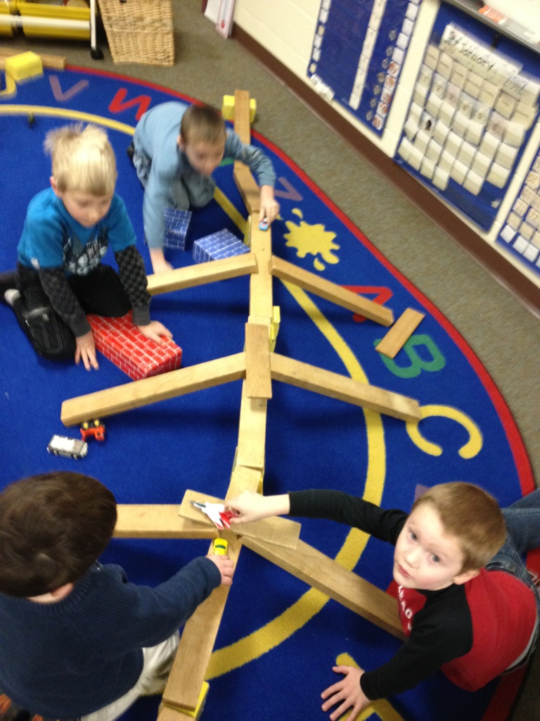 Mrs. Bodnar's Kinderbees: January 2012