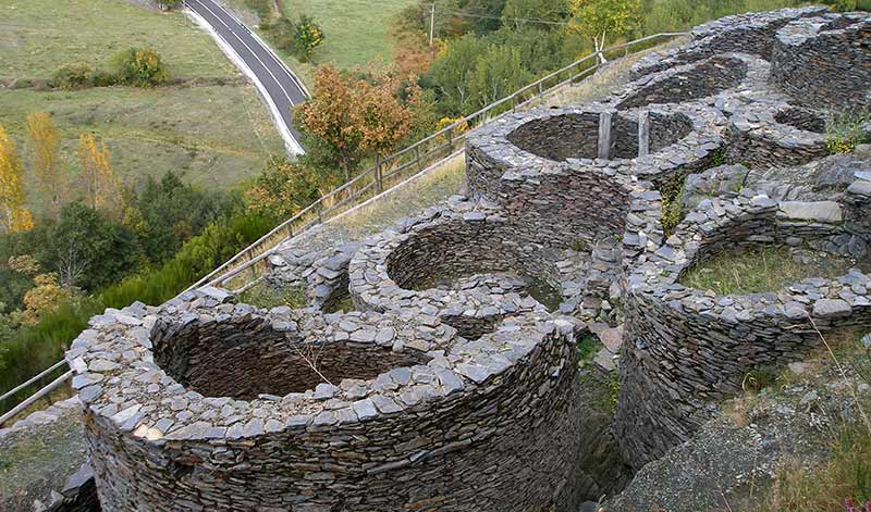 15 nuevos castros localizados en las zonas del Bierzo y La Cabrera ...