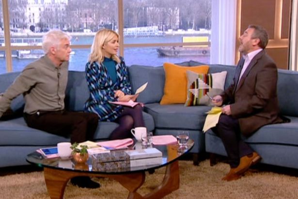 Paranormal Searchers: Flustered animal psychic exposed as 'fraud' after ...