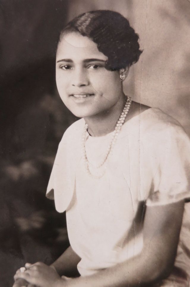 Marcel Wave: The Popular Hairstyle for Women in the 1920s ~ Vintage ...