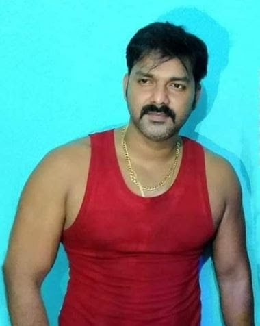 Bhojpuri Star Pawan Singh's latest shirtless photo | Pawan Singh Body ...