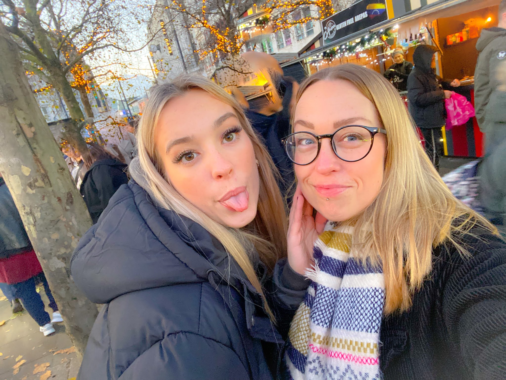 Unconventional Kira MANCHESTER CHRISTMAS MARKET 2021 unconventional-kira-manchester-christmas-market-2021