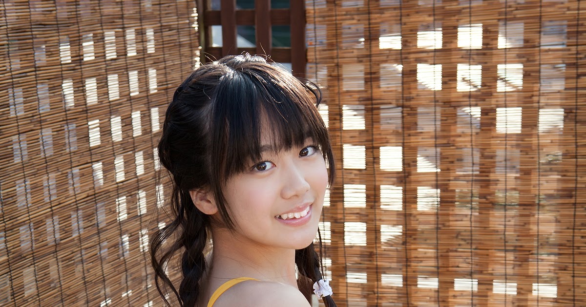 Koharu Nishino Japanese Gravure Idol Sexy Orange Swimsuit Playing Water