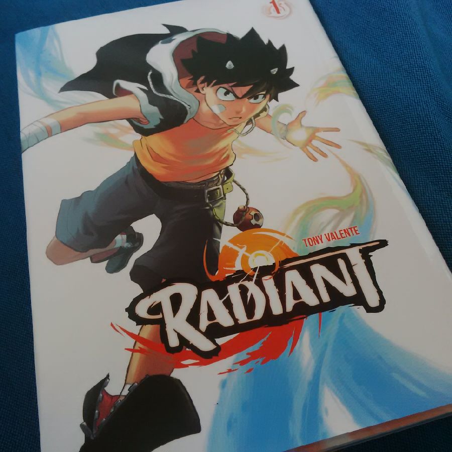 Półka z Kulturą: (Recenzja) Tony Valente - Radiant #1