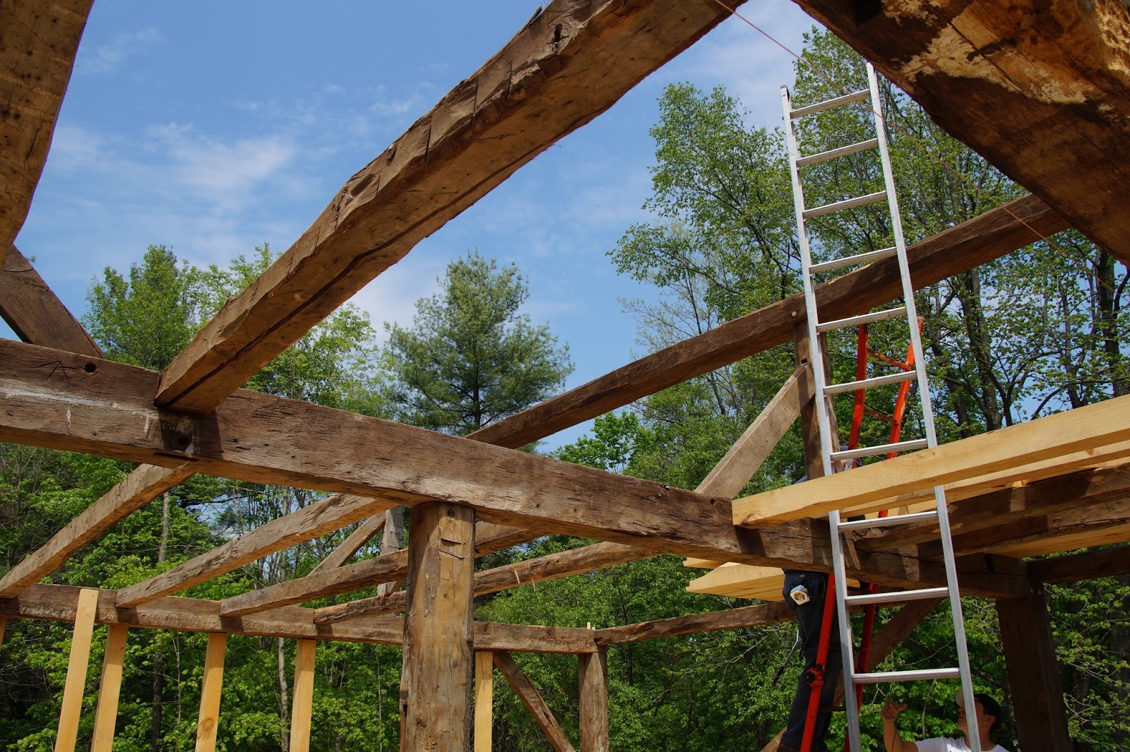 Joe's Vermont Timber Frame Workshop: Posts and Purlins