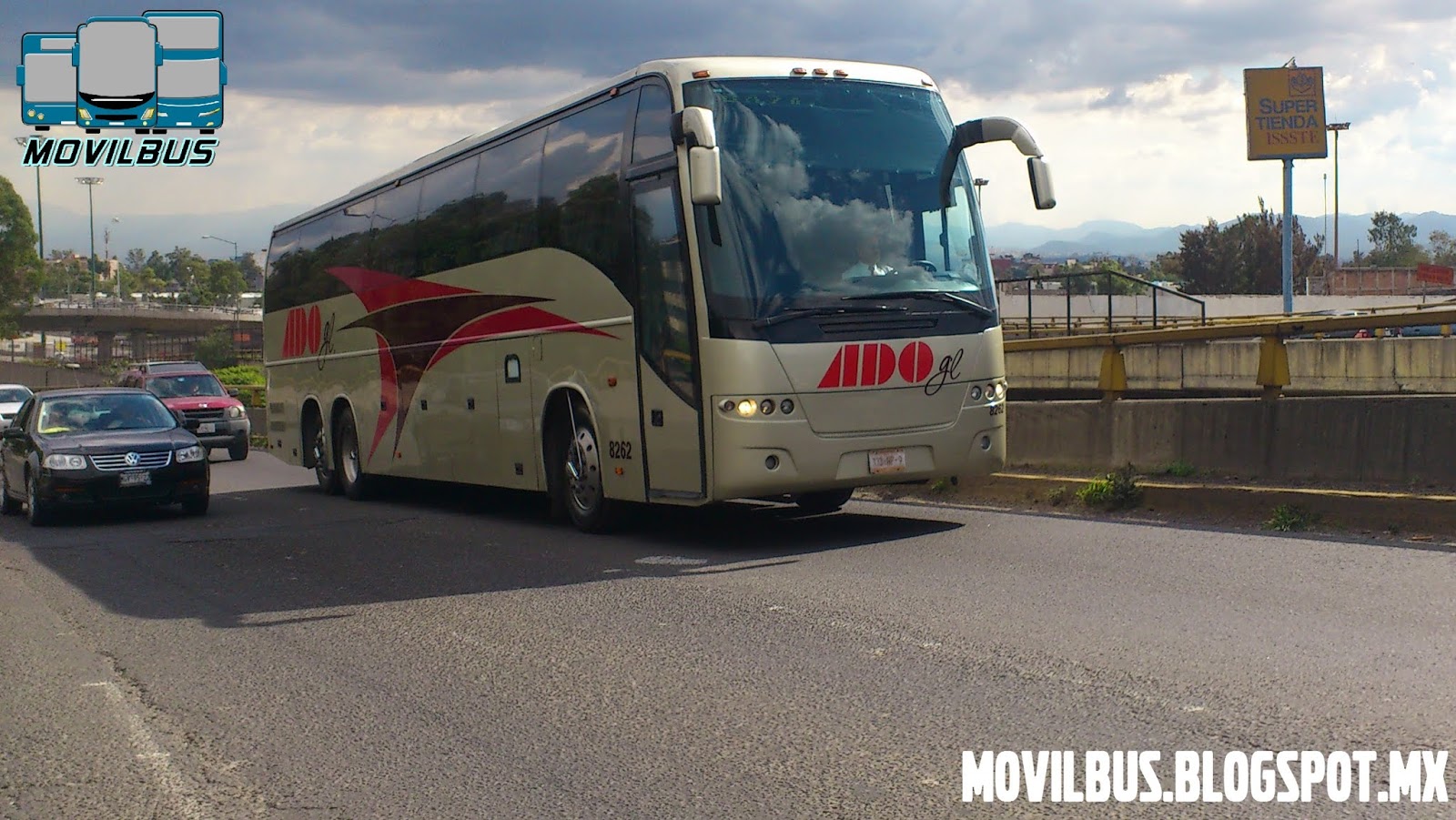 VOLVO 9700 DE ADO GL