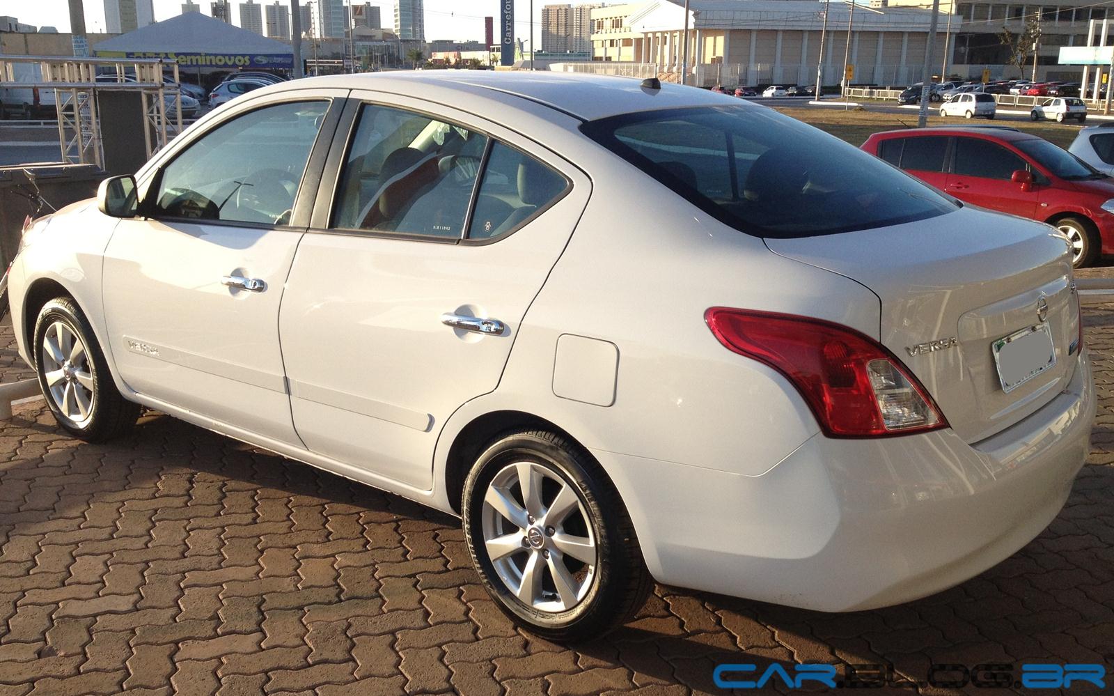 Nissan Versa SL 1.6 2013 topo de linha tem preço de R$ 41.290
