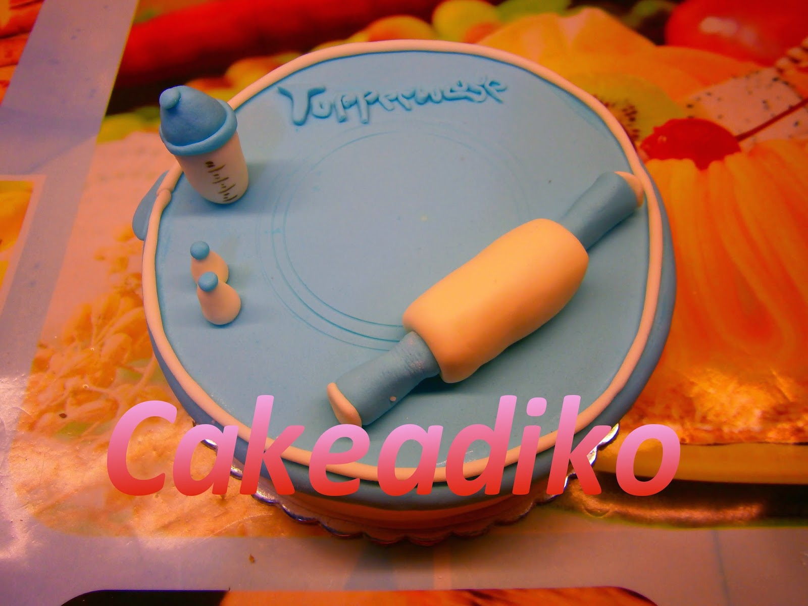 To Cakeάδικο: Tupperware Cake