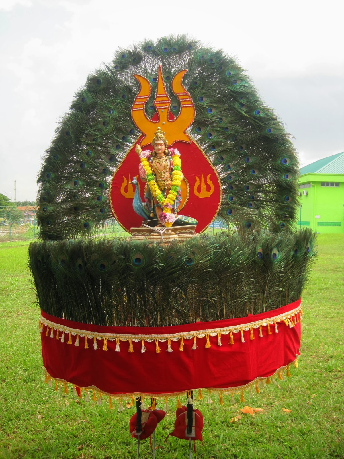 Perumal Kavadi : Kavadi Sale And Rent