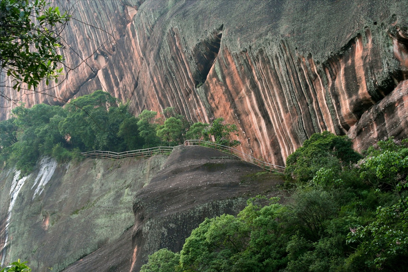 Mount Danxia, Famous Scenic Area | Animal Photo