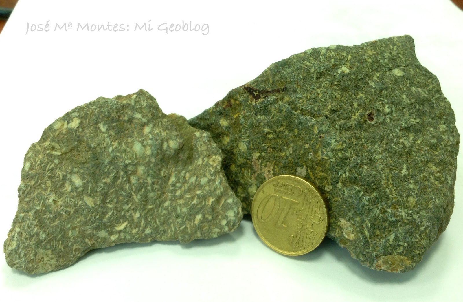 Mi Geoblog: Geologia y más: IDDINGSITA EN EL VOLCAN DE COFRENTES