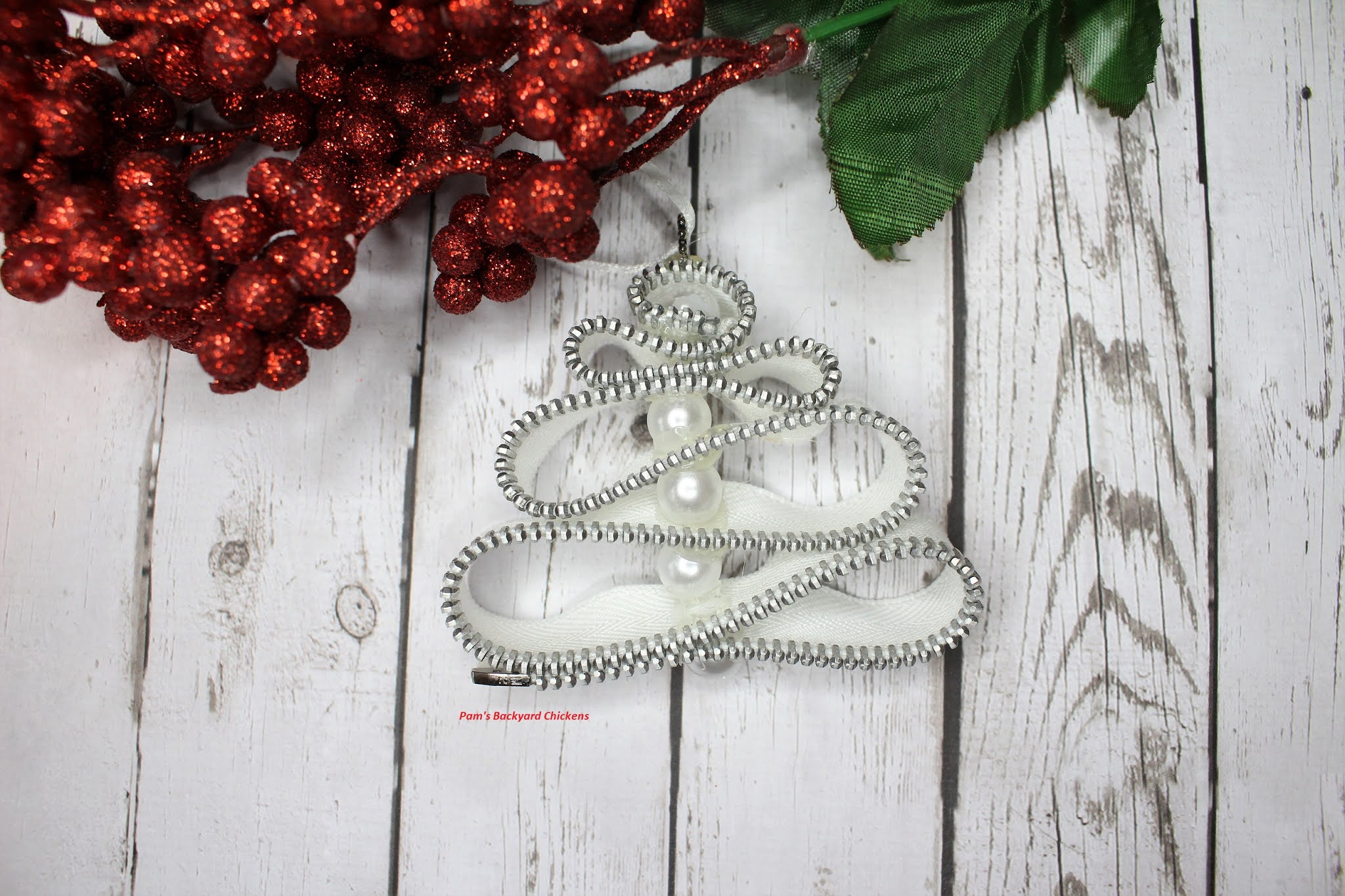 Pam's Backyard Chickens: How to Make Zipper Christmas Tree Ornaments