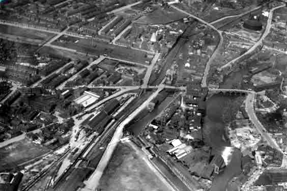 Rose of Arden: Rotherham to Swinton. (3)