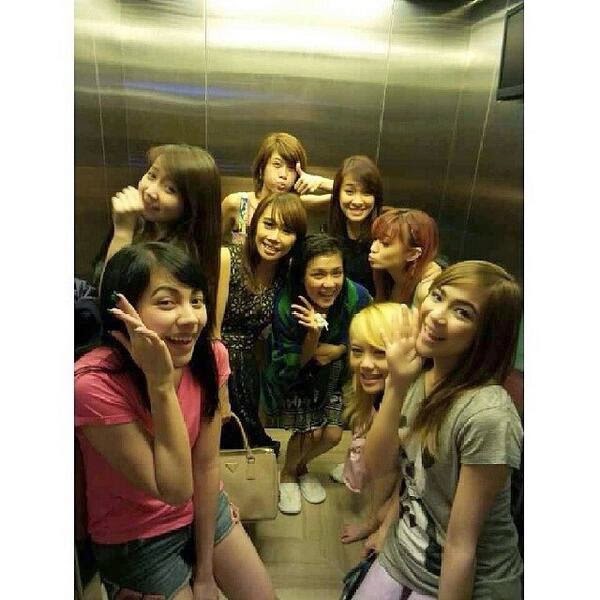 mengejar9chibi's Blog: Cherrybelle at Banjarmasin 23 Maret 2014