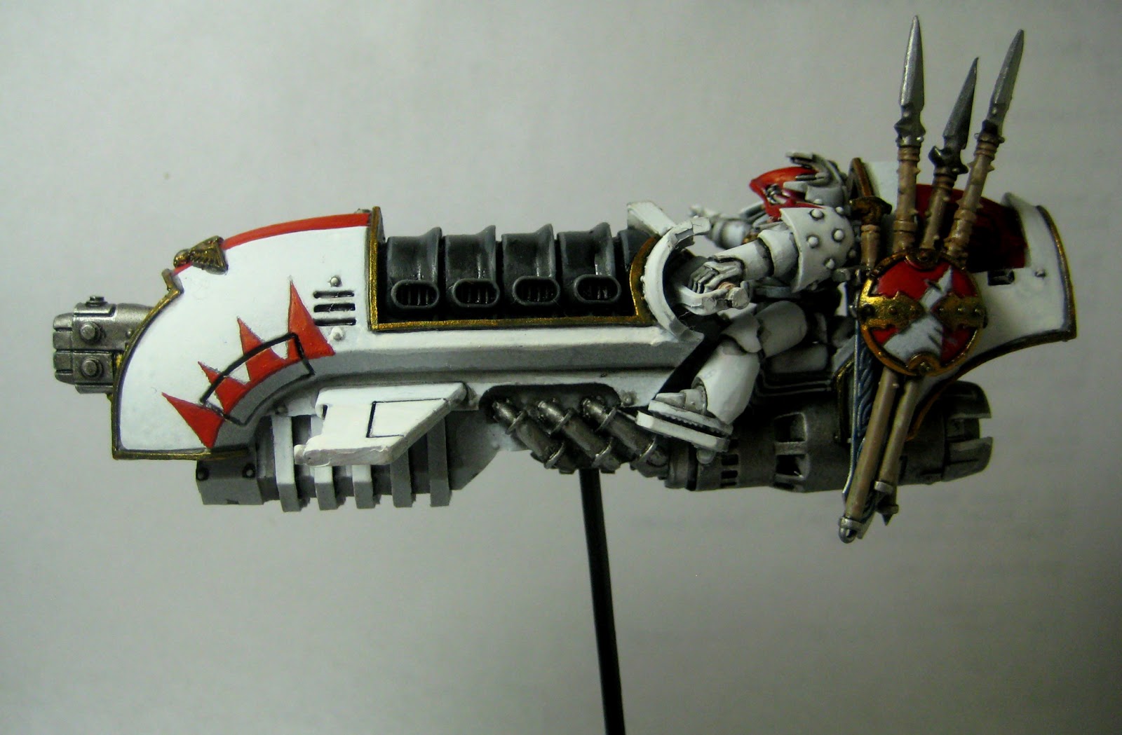 Zen 40K: Ubai Tsalkis, White Scars Stormseer