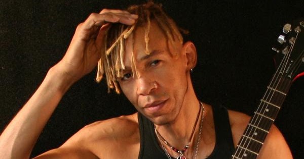 Zona Rock Dan Metal : DOUG PINNICK