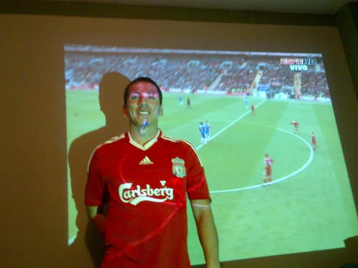 Las primeras fotos de "Orgullosos de ser Reds" - ESTO ES ANFIELD