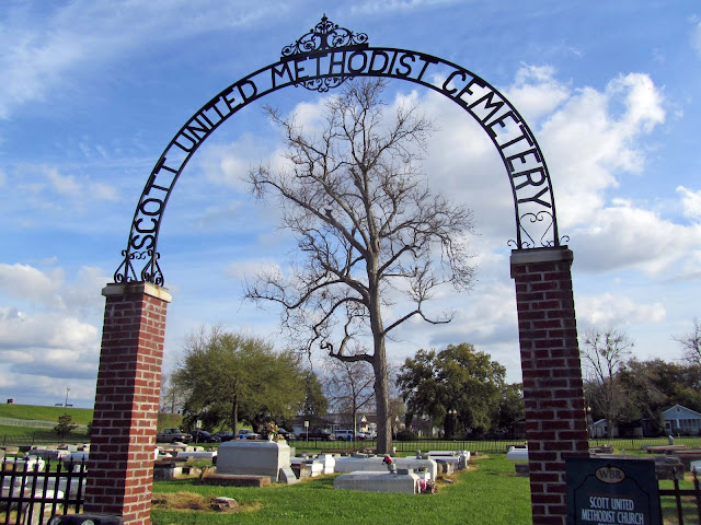 Geographically Yours Cemeteries: Port Allen, Louisiana