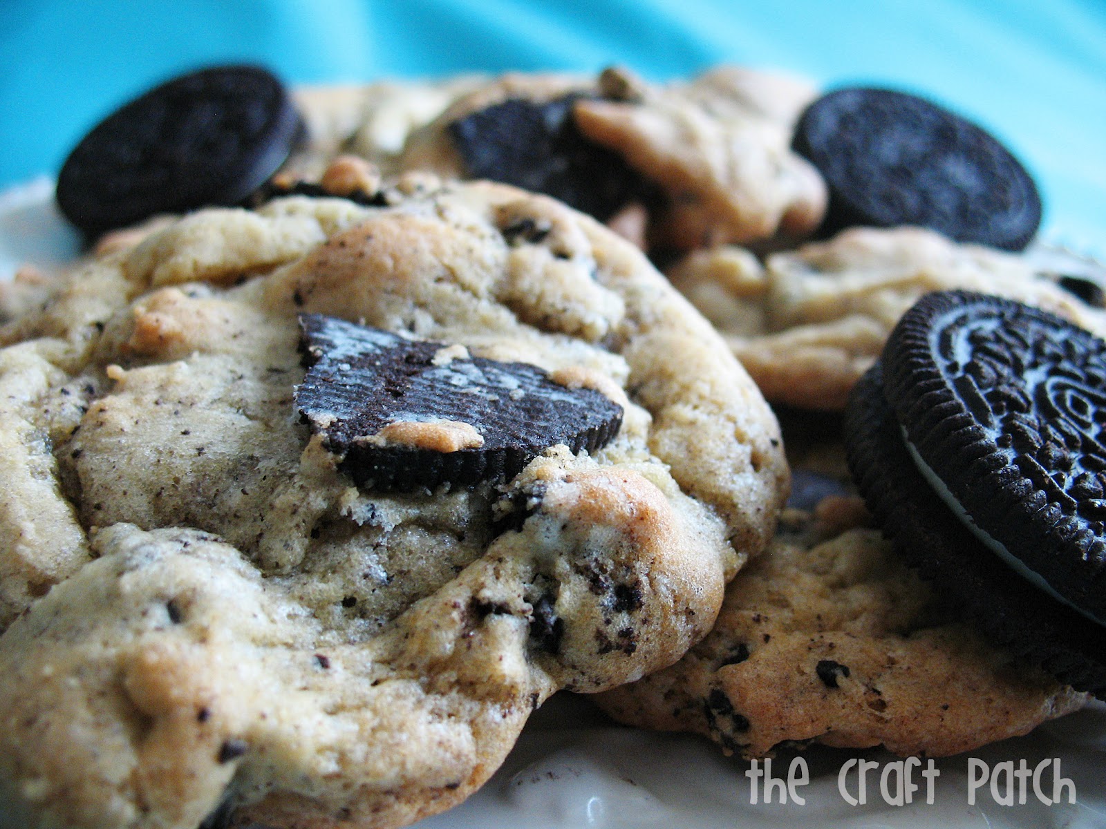 Oreo Crumble Cookies