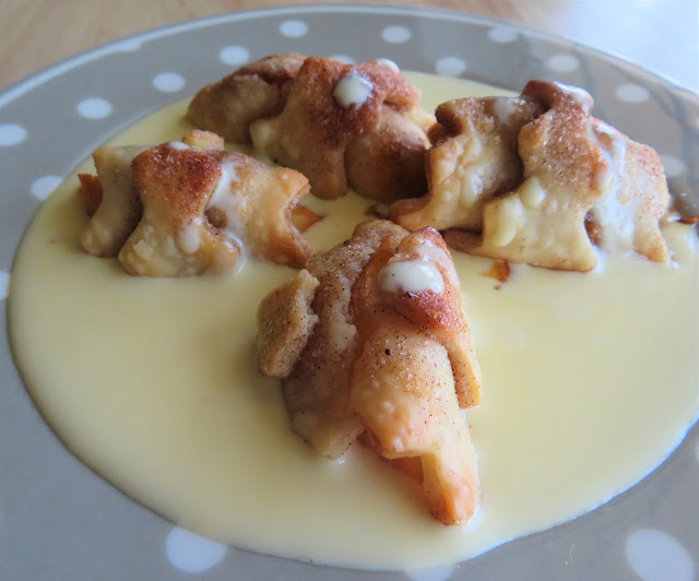 Steamed Jam Sponge Pudding | The English Kitchen